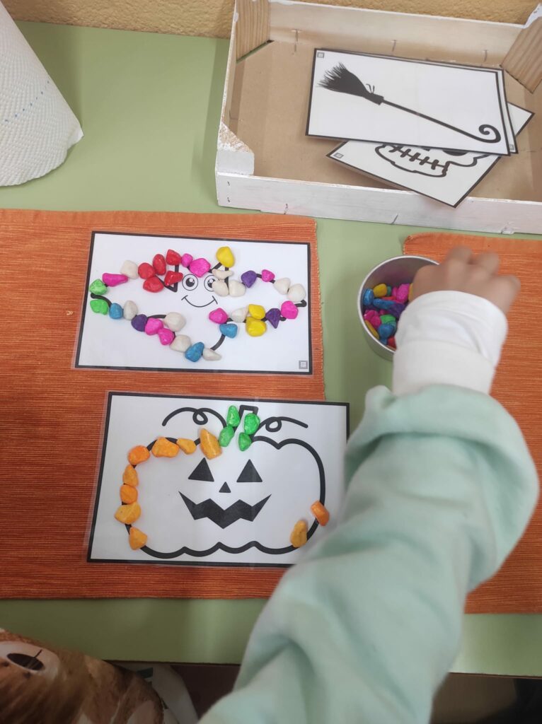 Motricidad fina halloween – Diveraprender